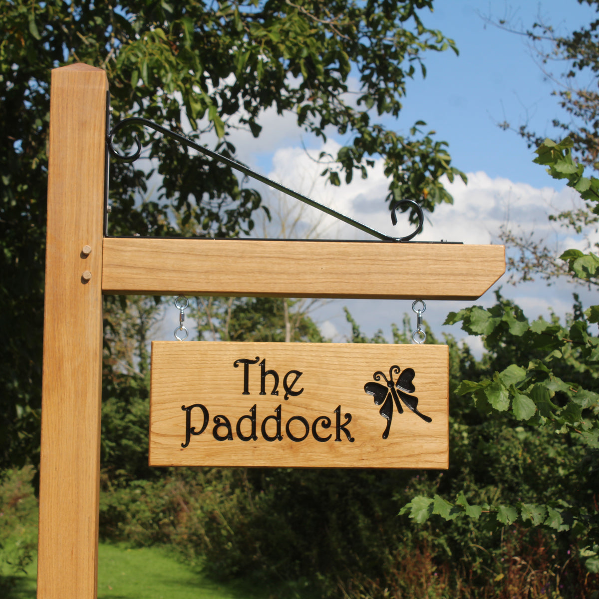 Hanging Sign, Post, Arm and Brace - Oak – Natural Signs