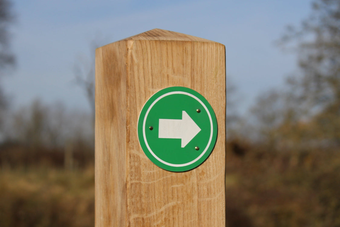 Waymarker Disc - Arrow – Natural Signs